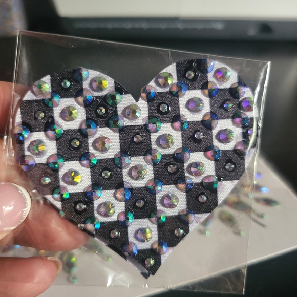Accessories | Black And White Checkered Heart Patch | Poshmark